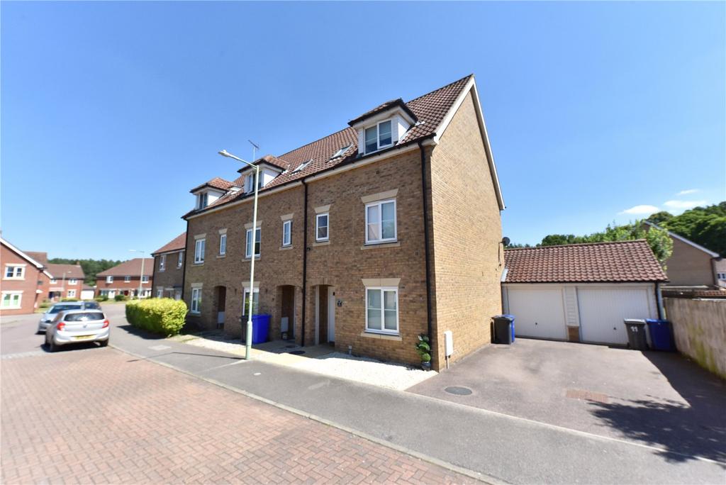 Heathland Way, Mildenhall, Bury St.... 4 bed end of terrace house - £ ...