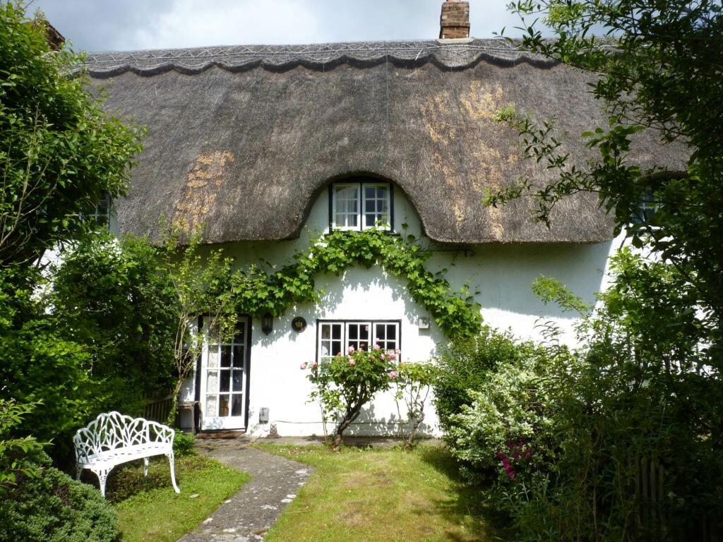 Village Road, Bromham, Bedford, Beds... 2 bed cottage - £270,000
