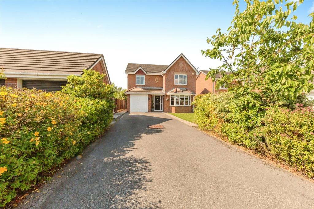 Mills Way, Leighton, Crewe, Cheshire... 4 bed detached house - £350,000