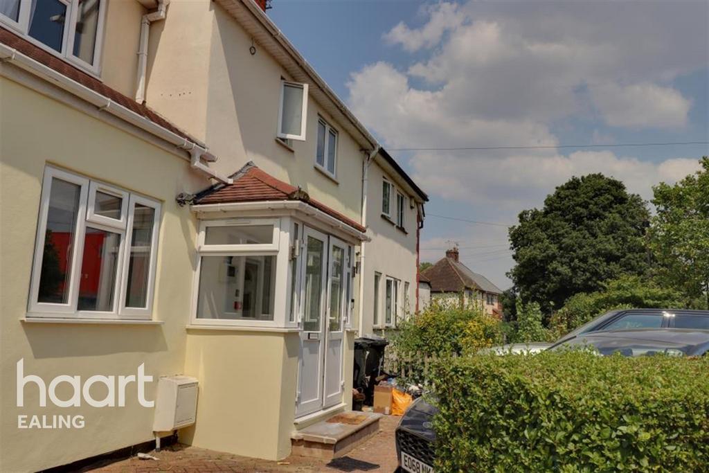 Alperton Lane Wembley 5 bed semi-detached house - £3,900 pcm (£900 pw)
