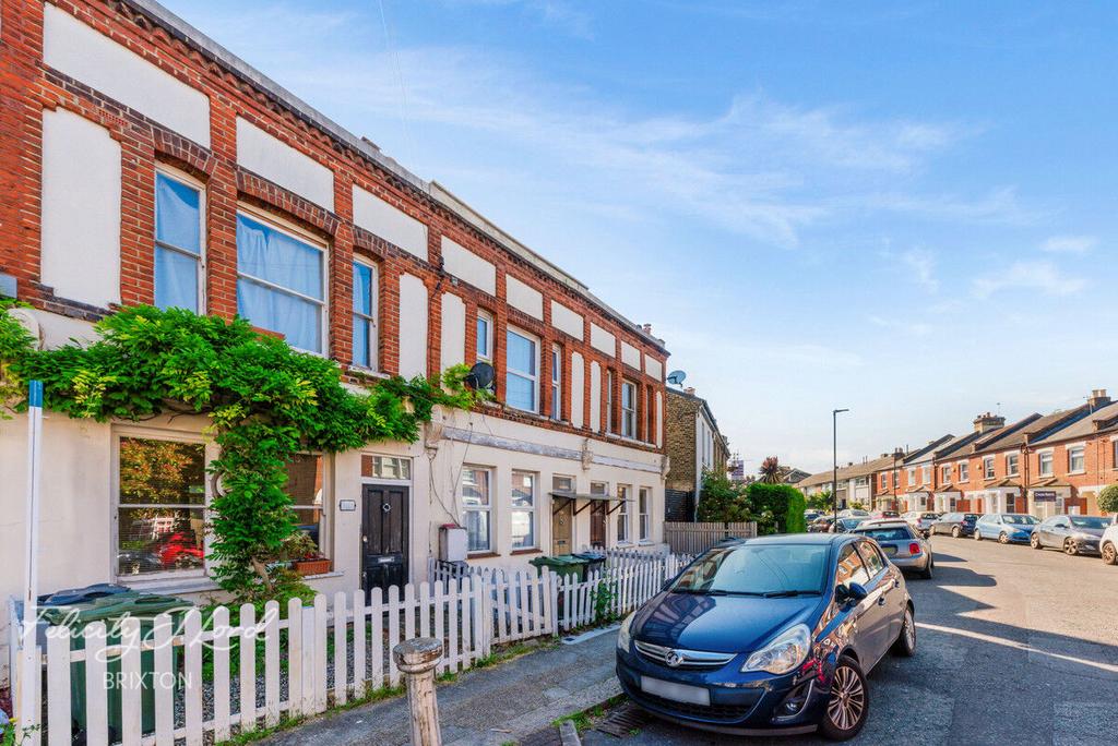 Wellfield Road, London, SW16 2 bed terraced house for sale - £500,000