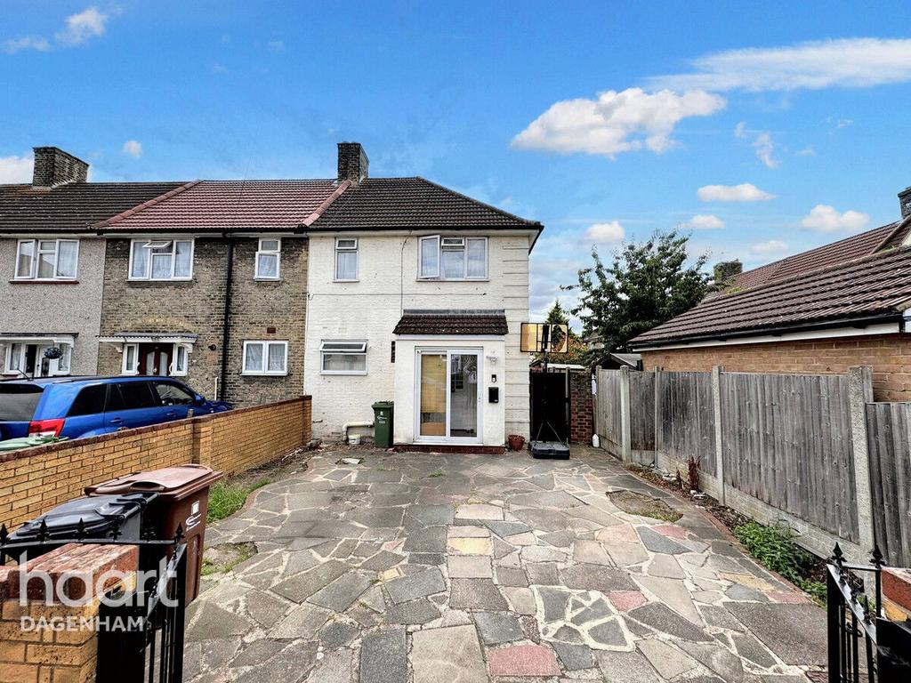 Ford Road Dagenham 3 Bed End Of Terrace House For Sale £425 000