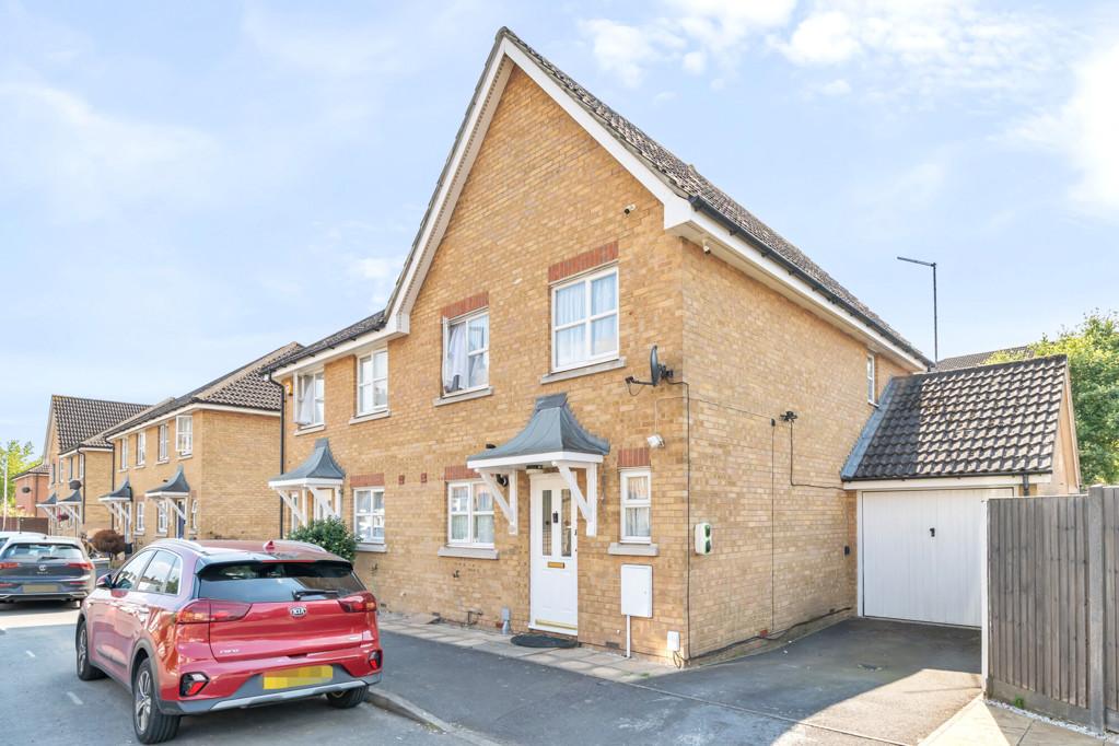 Waterloo Road, Uxbridge, Middlesex 3 bed semi-detached house for sale ...