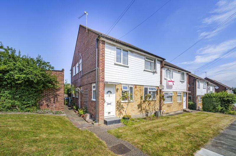 High Point, London SE9 2 bed maisonette - £310,000