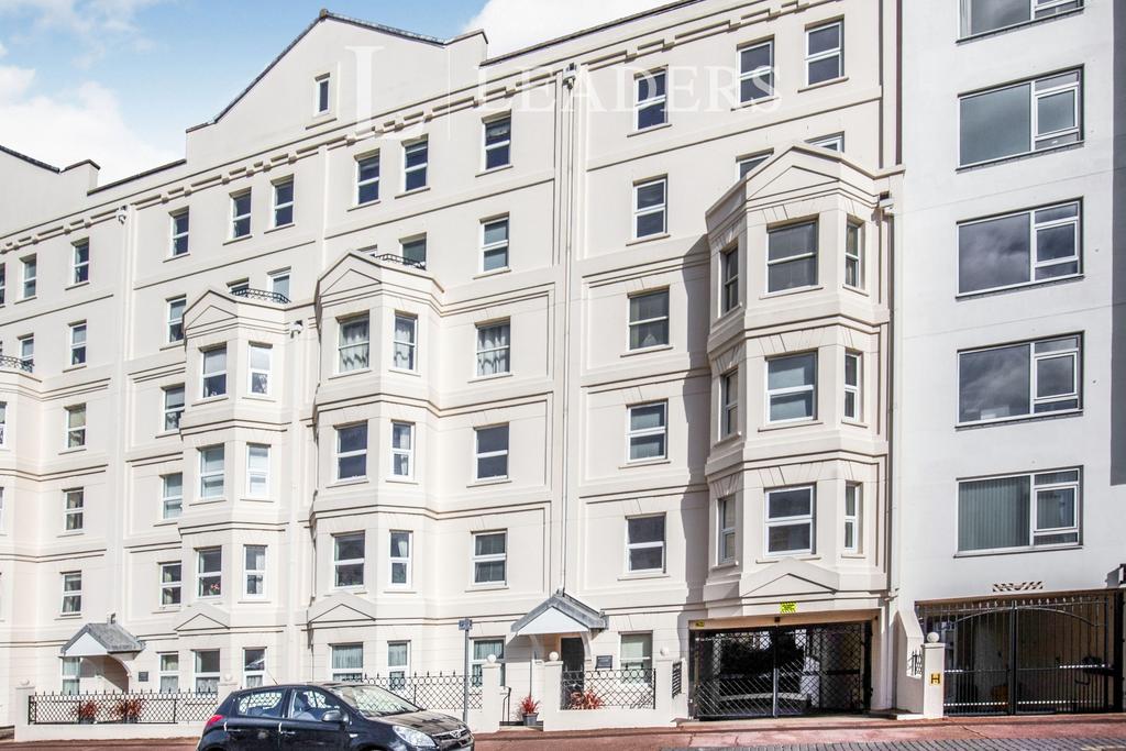 Berkeley Court 2 bed apartment to rent - £1,300 pcm (£300 pw)
