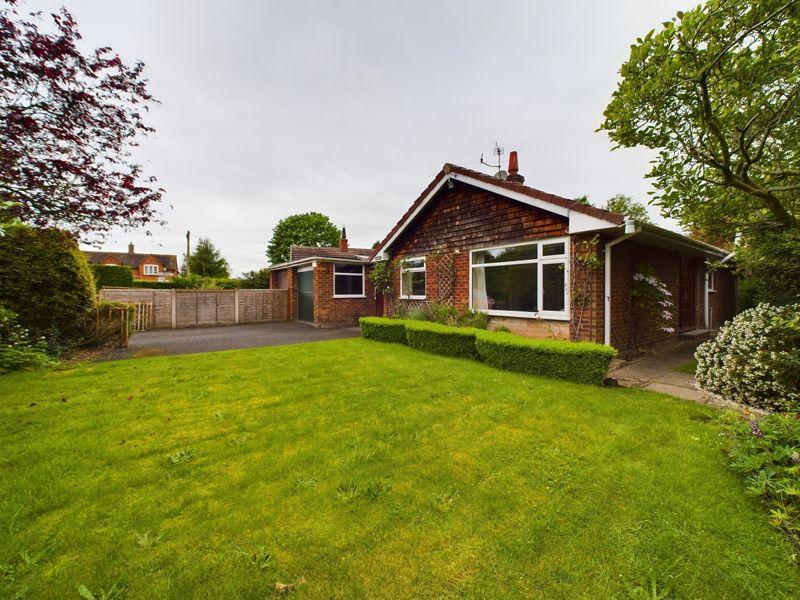 Newport TF10 3 bed bungalow - £315,000