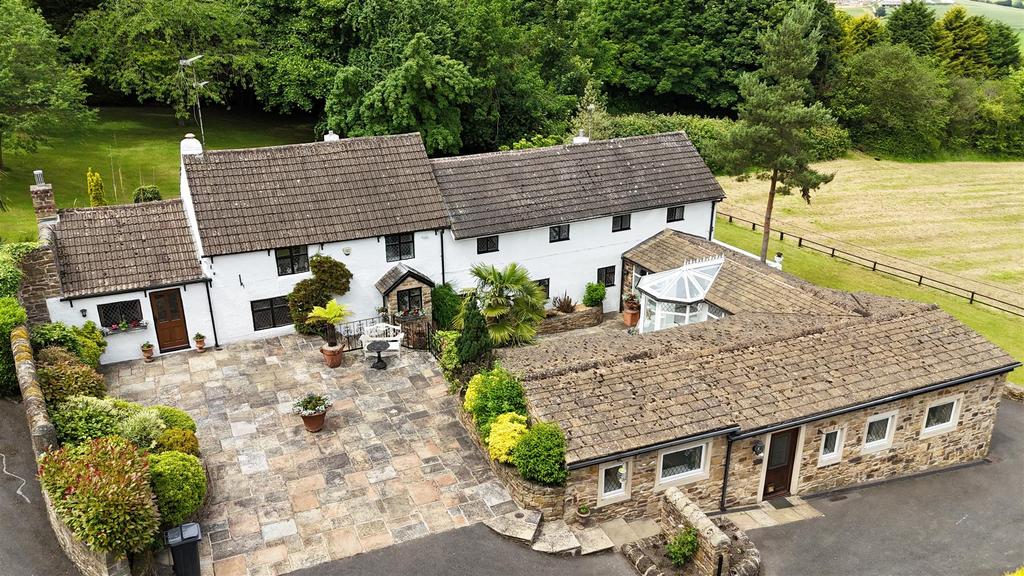 Doe Lea Farm, Main Road, Troway, S21 5RU 4 bed farm house for sale - £ ...