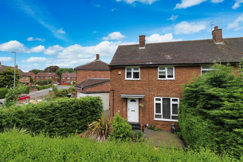 Fillingfir Road, Leeds, West... 2 bed semi-detached house - £193,000