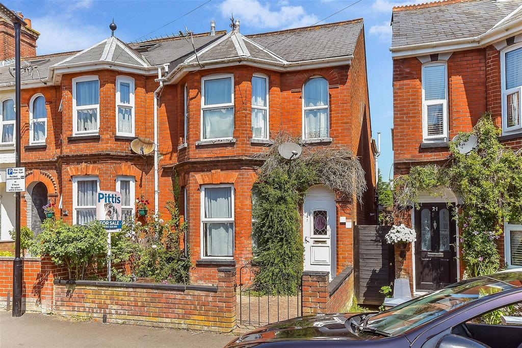 Clarence Road, Newport, Isle of Wight 3 bed semi-detached house - £200,000