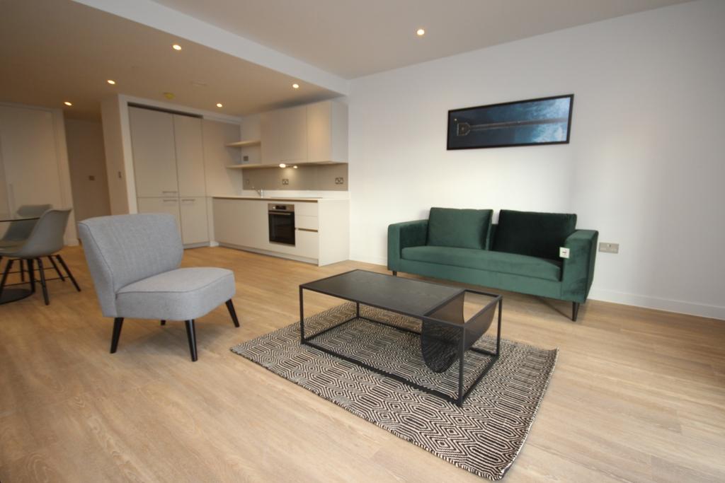 Whitworth Street, Manchester M1 1 bed apartment - £1,400 pcm (£323 pw)