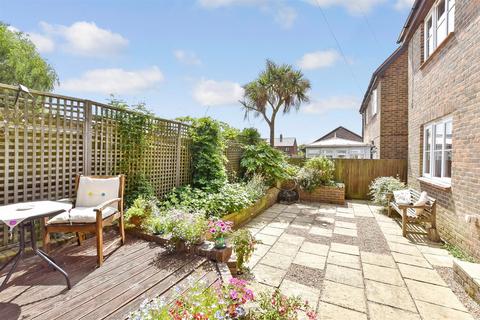 Houses for sale in Appledore, Kent | OnTheMarket