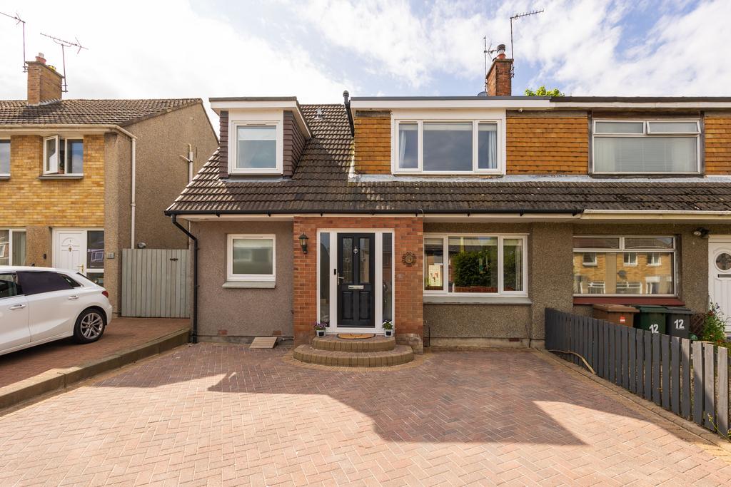 Corslet Road, Currie EH14 4 bed semi-detached villa - £390,000