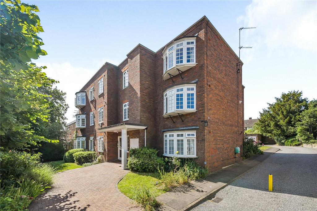 Lawrie Park Gardens, London, SE26 2 bed flat for sale - £450,000