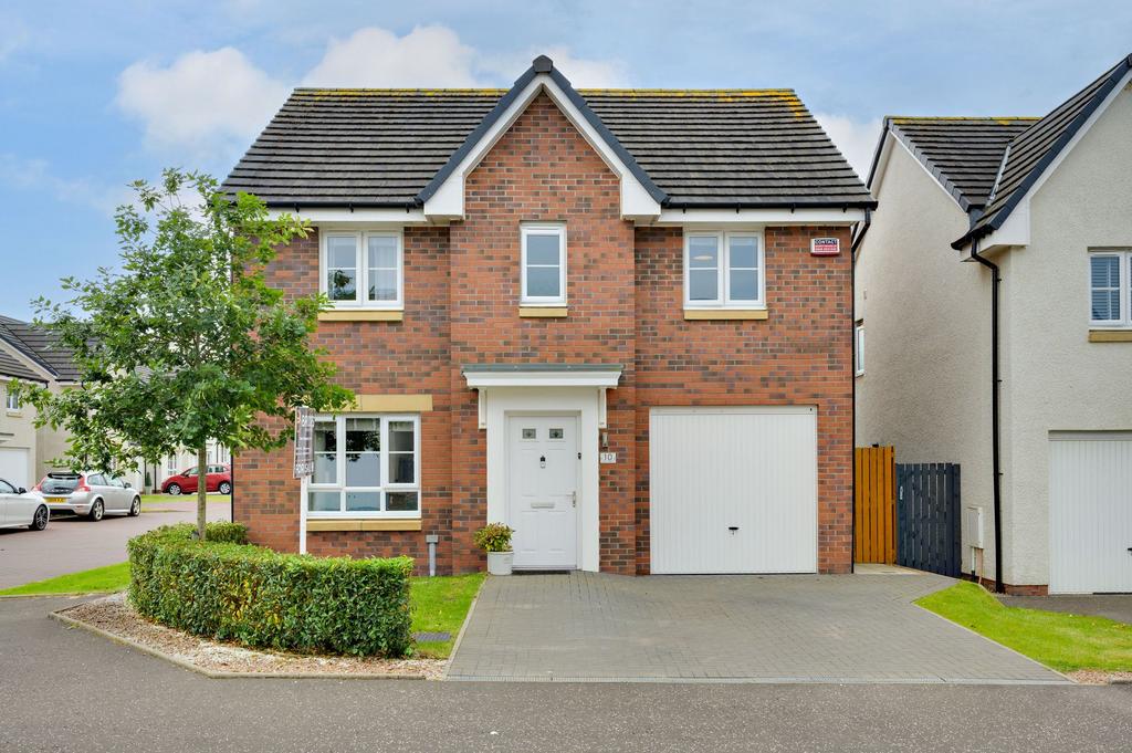 Old School Avenue, Polbeth 4 bed detached house - £310,000