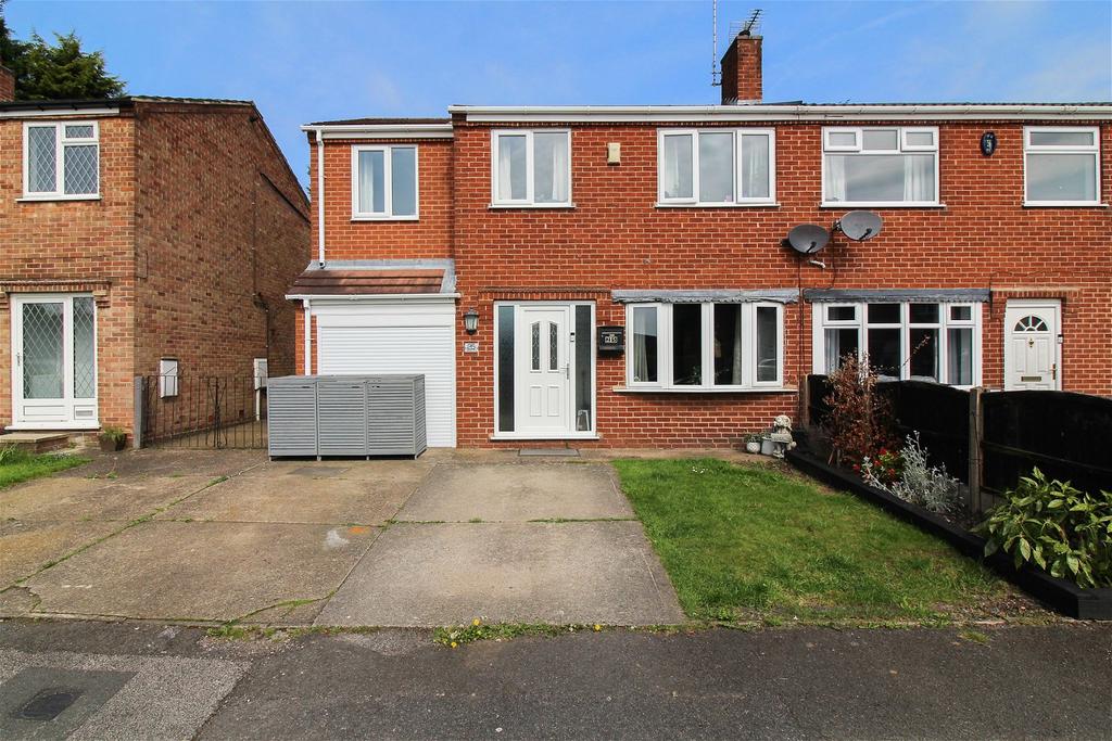 Mapleton Way, Sutton-in-ashfield NG17 4 bed semi-detached house - £239,995