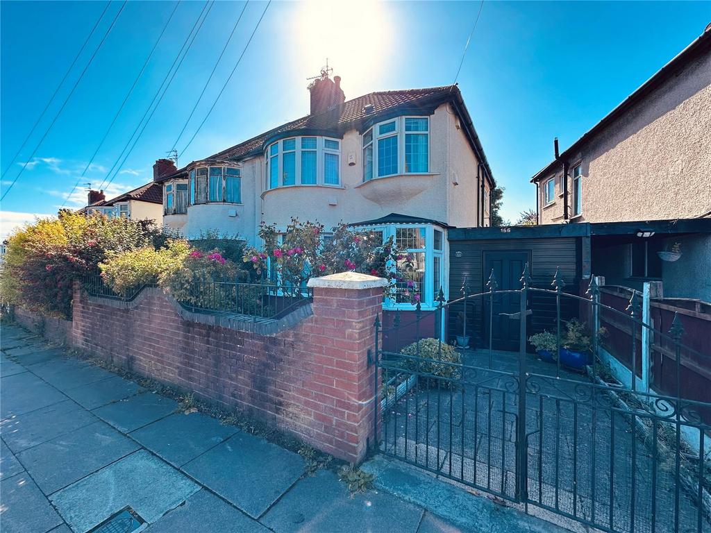 Thomas Drive, Broadgreen, Liverpool, L14 3 bed semi-detached house for ...