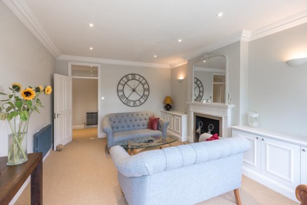 Belsize Court, Wedderburn Road... 3 bed apartment - £4,550 pcm (£1,050 pw)