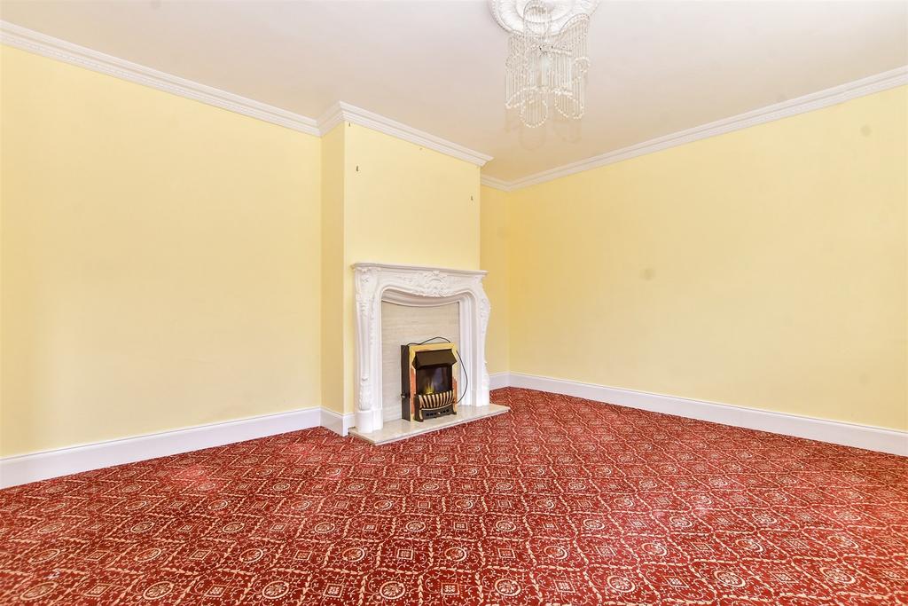 Upper Pillory Down, Carshalton, Surrey 3 bed semi-detached house for ...