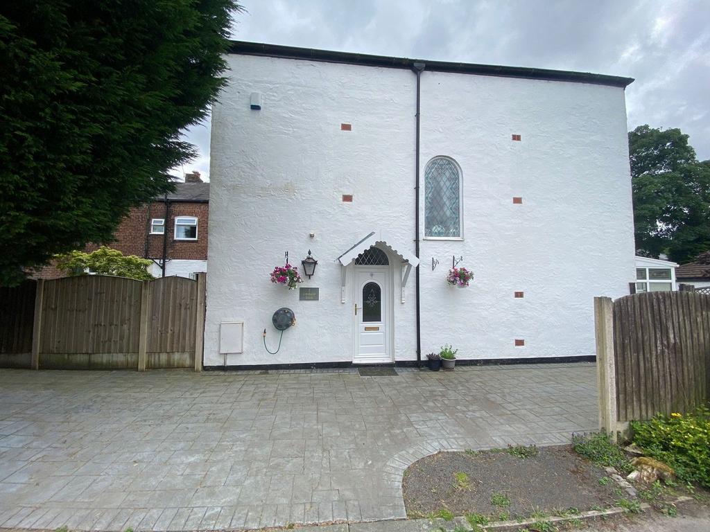 2 Limehurst House, Oaken Clough... 4 bed end of terrace house - £389,000