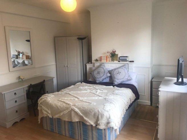Canon beck road 3 bed house share - £3,600 pcm (£831 pw)