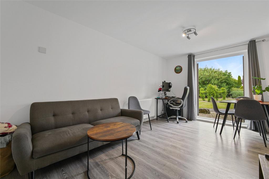 Mayfield Road, London, W12 1 bed apartment for sale - £350,000
