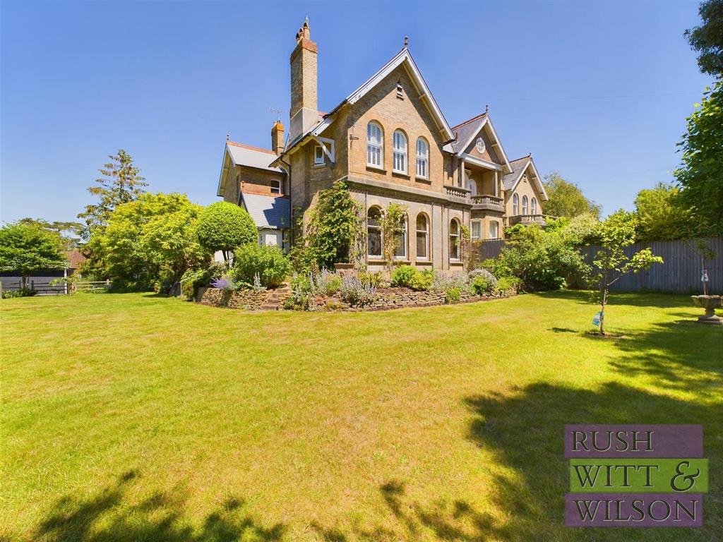 Hollington Park Road, St.... 4 bed semi-detached house - £875,000