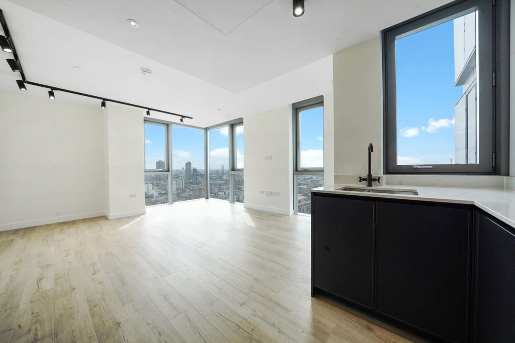 London EC1V 2 bed flat - £4,500 pcm (£1,038 pw)