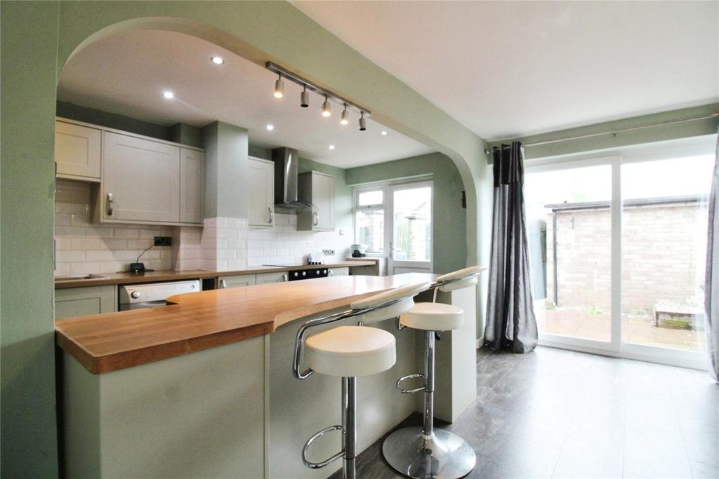Station Road, Backwell, Bristol, BS48 3 bed terraced house - £1,550 pcm ...