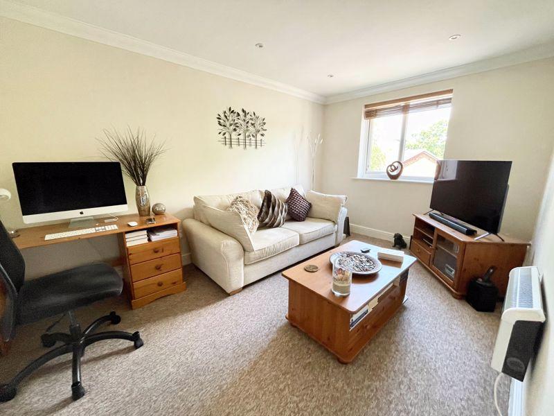 Yarrow Way, Southampton 1 bed apartment to rent - £850 pcm (£196 pw)