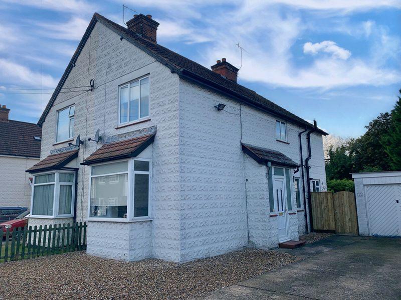 Old Forge Road High Wycombe Hp10 3 Bed Semi Detached House For Sale