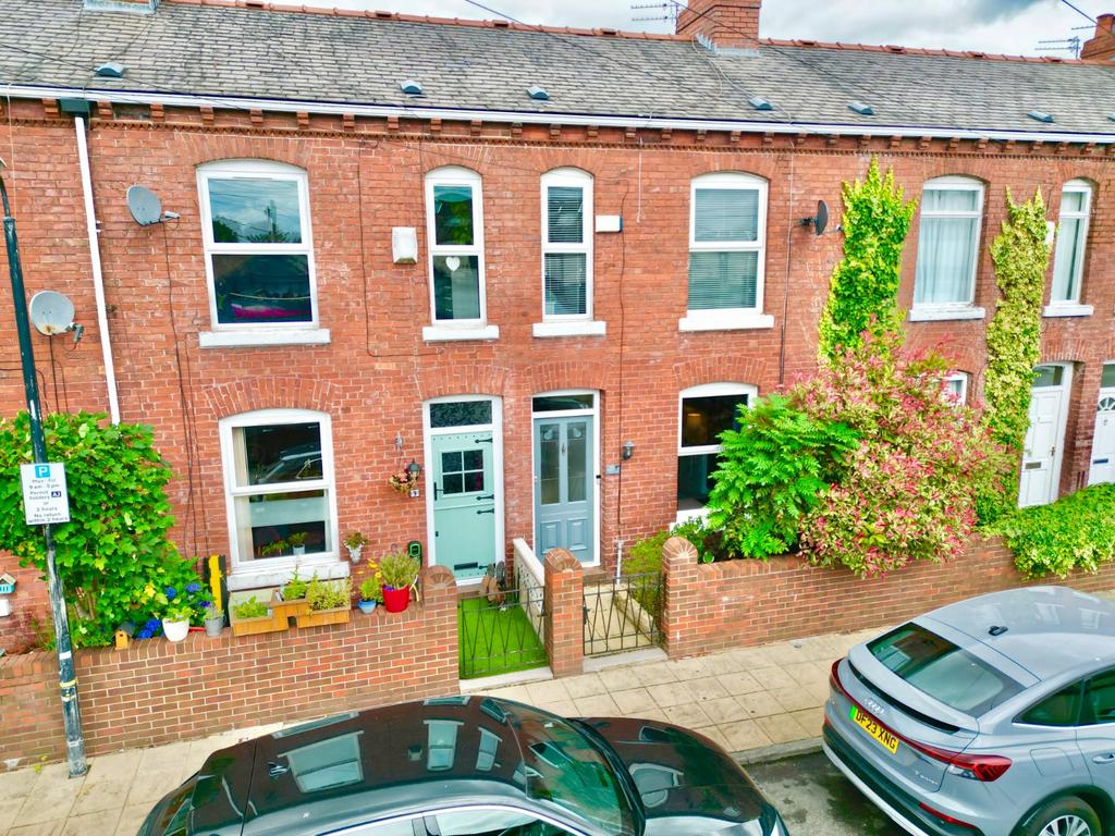Florence Street, Trafford M33 2 bed terraced house - £300,000