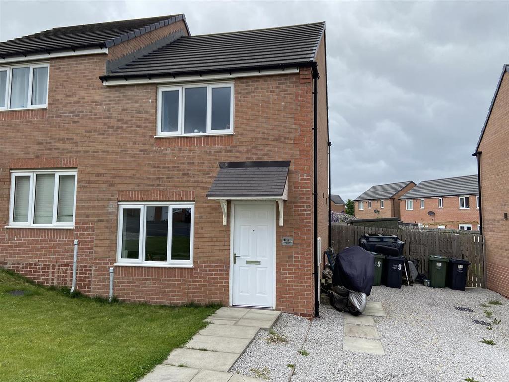Fishermans Walk, Mirfield WF14 2 bed semi-detached house for sale - £ ...