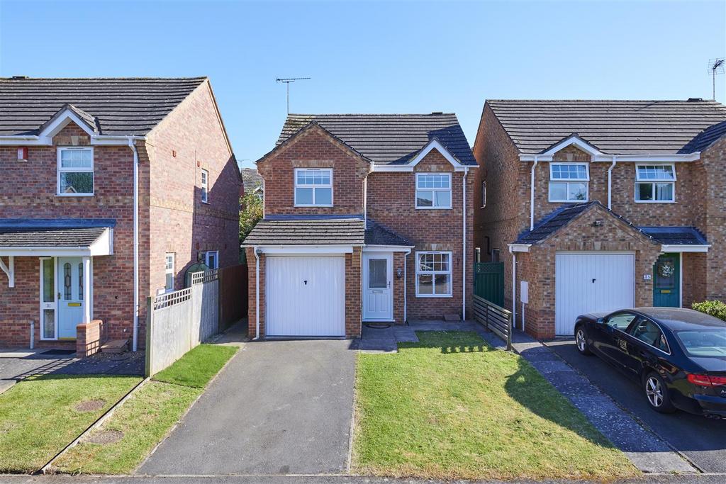 Elliot Close, Kibworth 3 bed detached house - £320,000