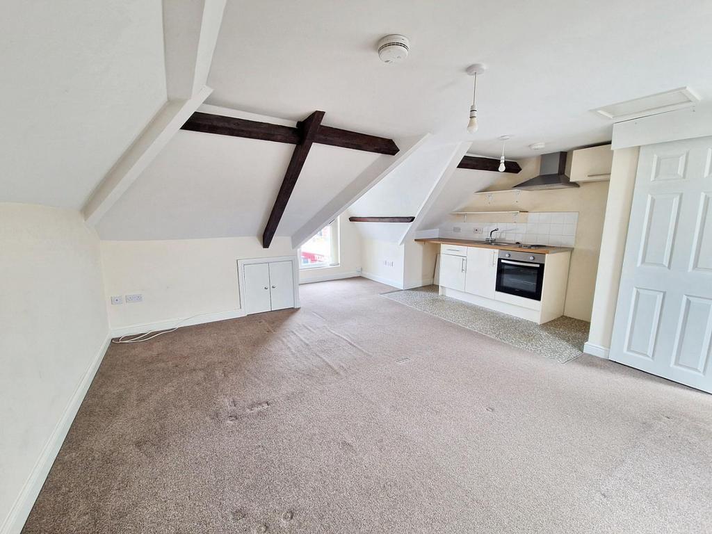 Coychurch Road, Pencoed, Bridgend... 1 bed apartment - £75,000