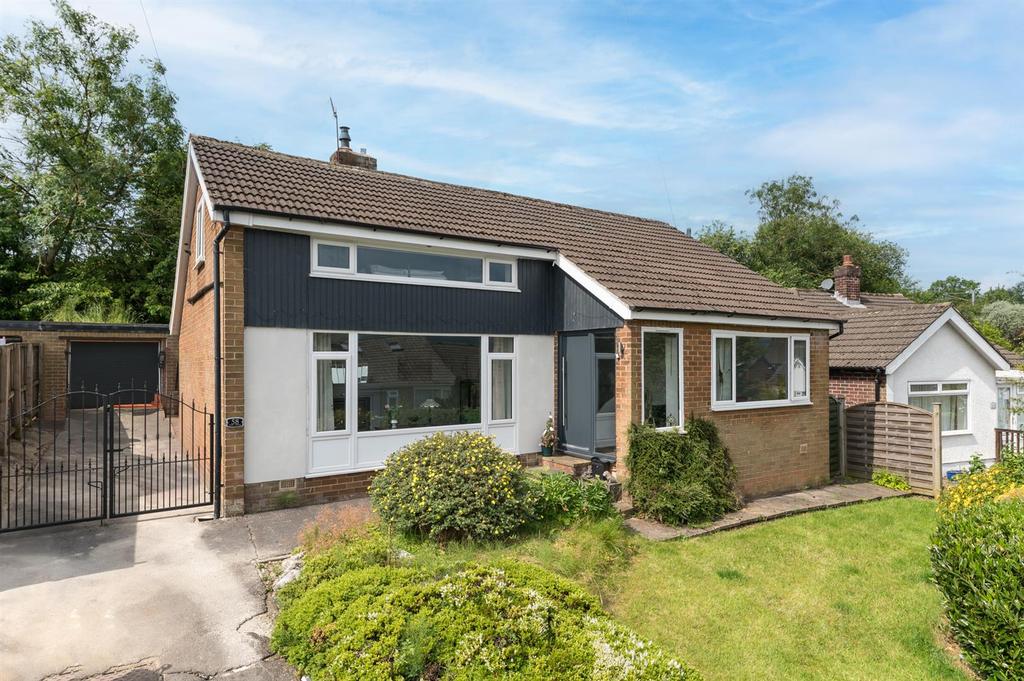 Hall Drive, Burley In Wharfedale LS29 4 bed detached bungalow for sale ...
