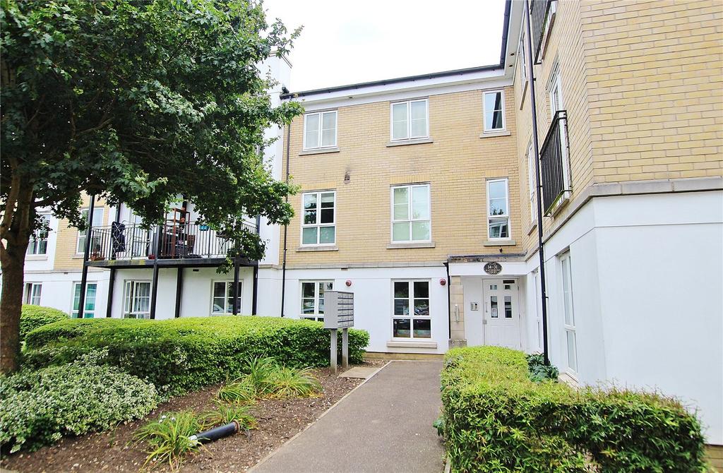 Tudor Way, Woking GU21 2 bed flat - £249,950