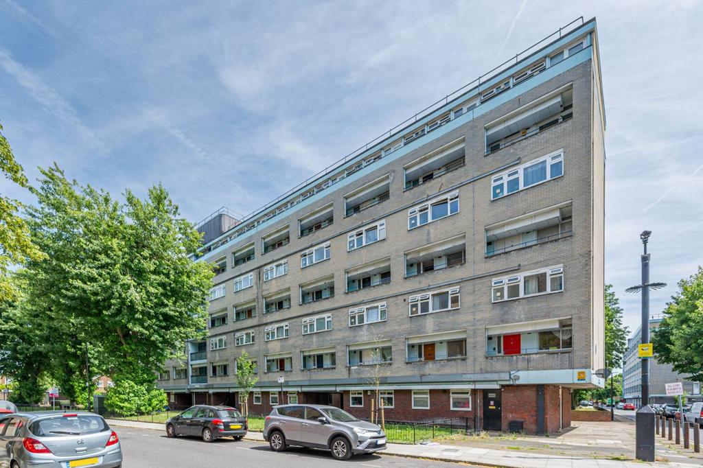 Brandon Estate, Kennington, London, SE17 3 bed maisonette for sale - £ ...