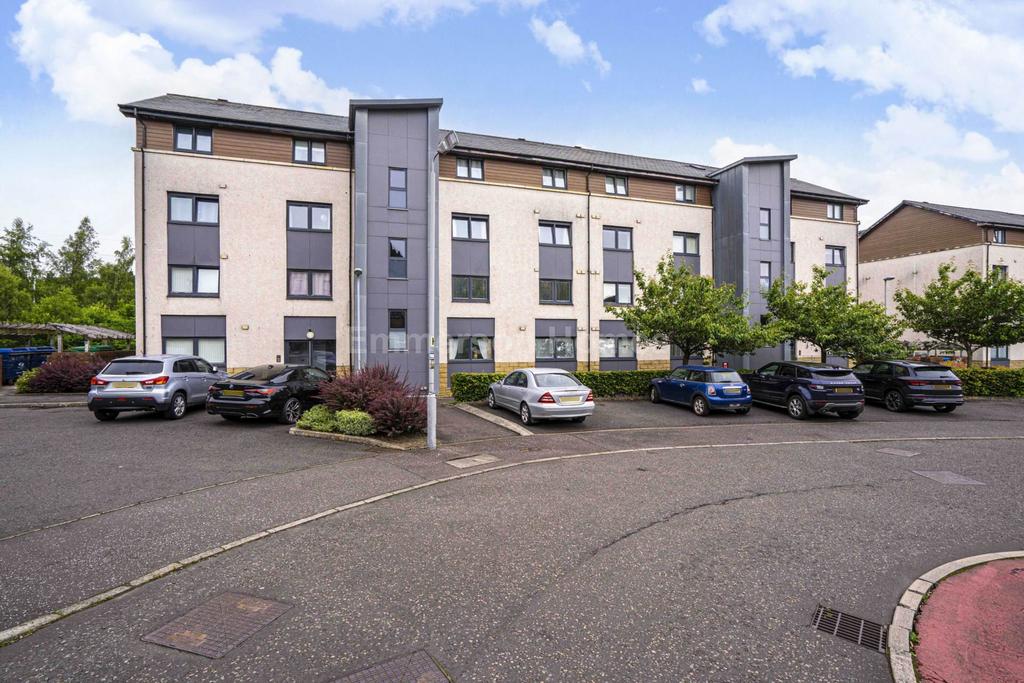 Millview Crescent, Johnstone PA5 1 bed flat - £109,000
