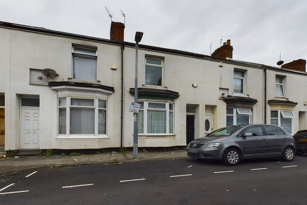 Colville Street, Middlesbrough, TS1 2 bed terraced house - £75,000