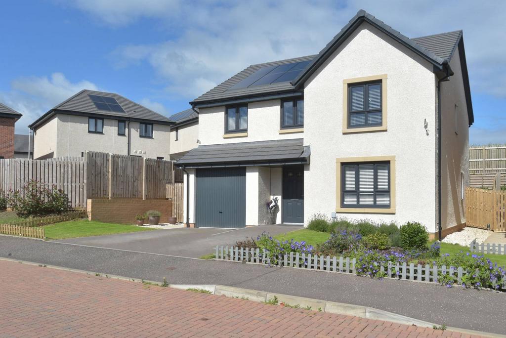 7 Bannerman Terrace, Gilmerton... 5 bed detached house - £400,000