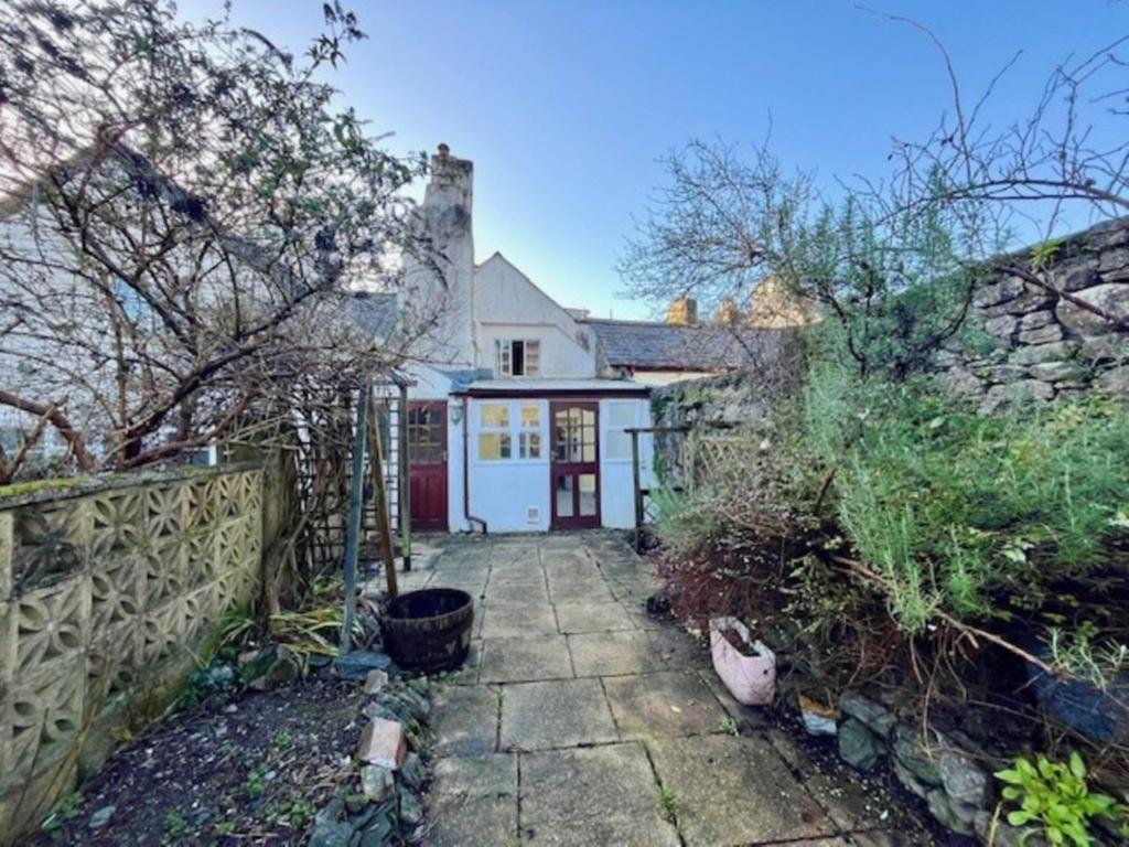 Fore Street, Buckfastleigh TQ11 2 bed terraced house for sale - £275,000
