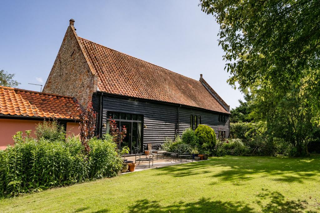 Barsham, Beccles 4 bed barn conversion for sale - £995,000