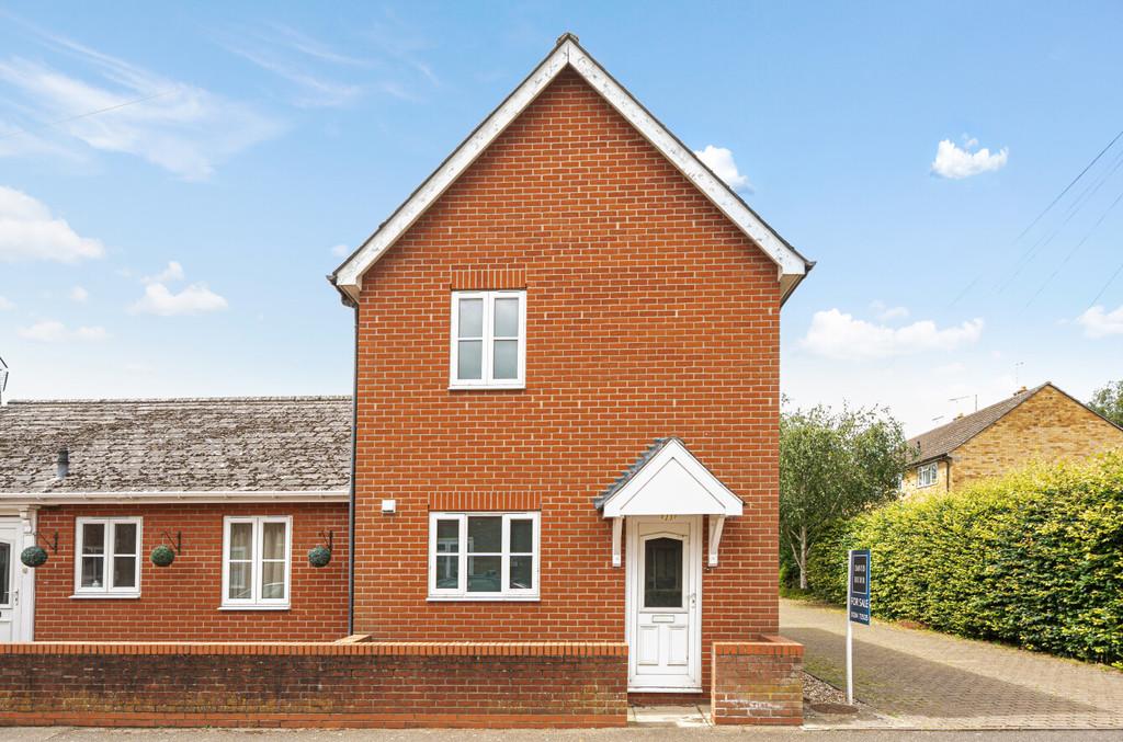 Raingate Street, Bury St. Edmunds IP33 3 bed semi-detached house - £275,000