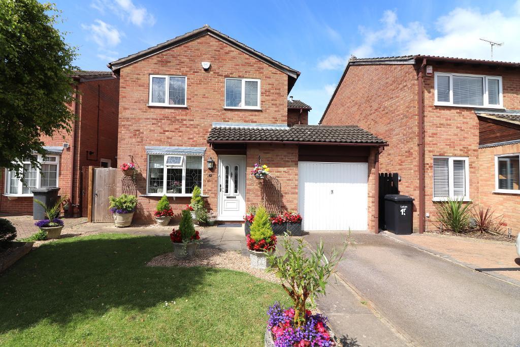 Luton LU3 3 bed detached house - £450,000
