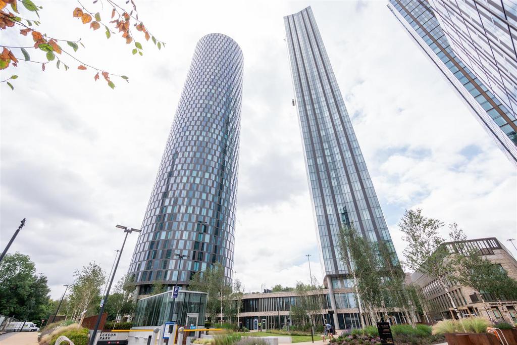 Three60, 11 Silvercroft Street... 2 bed apartment - £2,200 pcm (£508 pw)