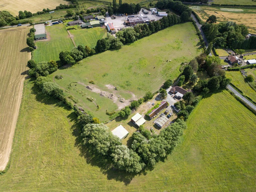 Wayside Farm, Prescot Road, Widnes 4 bed farm house for sale - £800,000