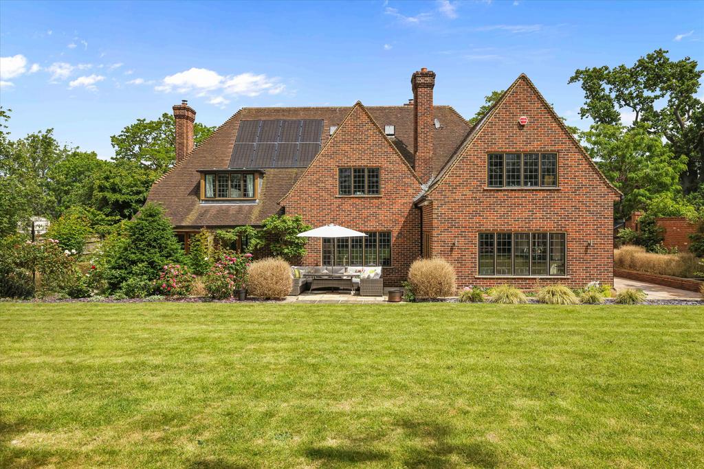 Balcarras Road, Charlton Kings... 6 bed detached house - £3,350,000