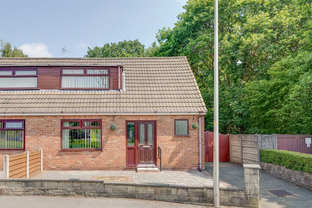 Princess Road, Wigan WN6 3 bed semi-detached house - £190,000