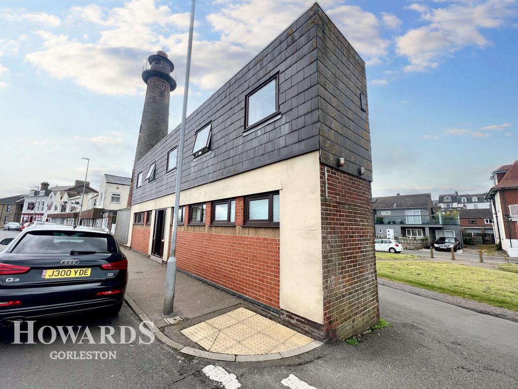 Quay Road, Gorleston 4 bed detached house - £325,000