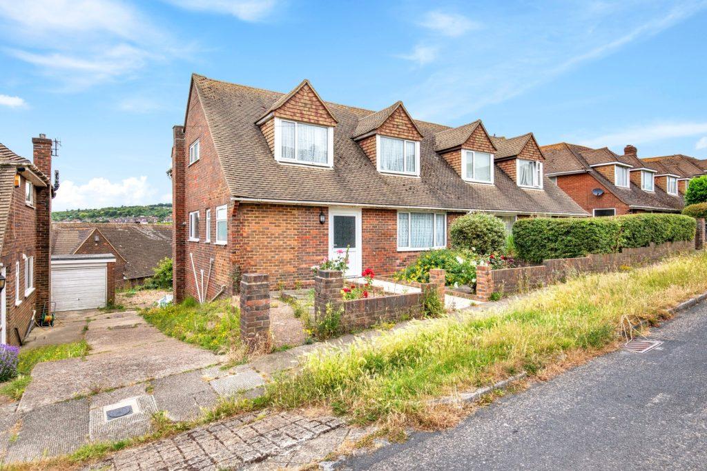 Alan Way, Brighton BN2 3 bed semi-detached house for sale - £400,000